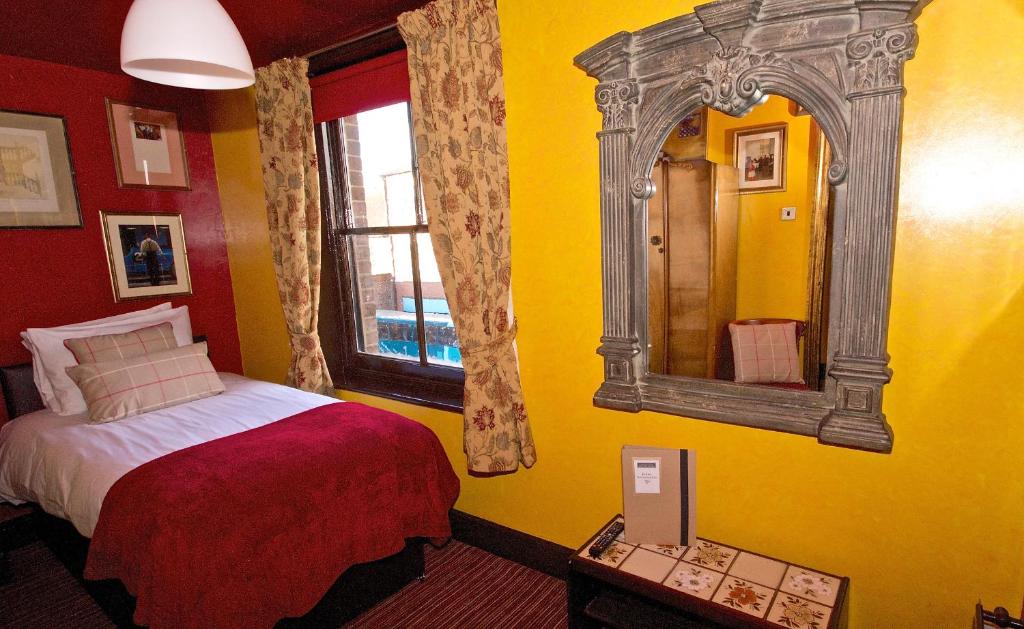 Fifteens of Chester, Chester (updated prices 2025)