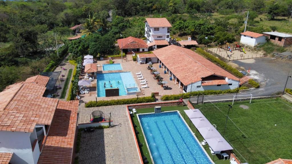 Hotel Campestre Puerta Del Sol, Cabrera, Colombia - Booking.com