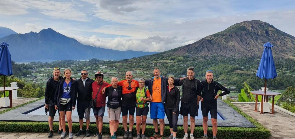 Pinggan caldera, Baturaja (updated prices 2025)