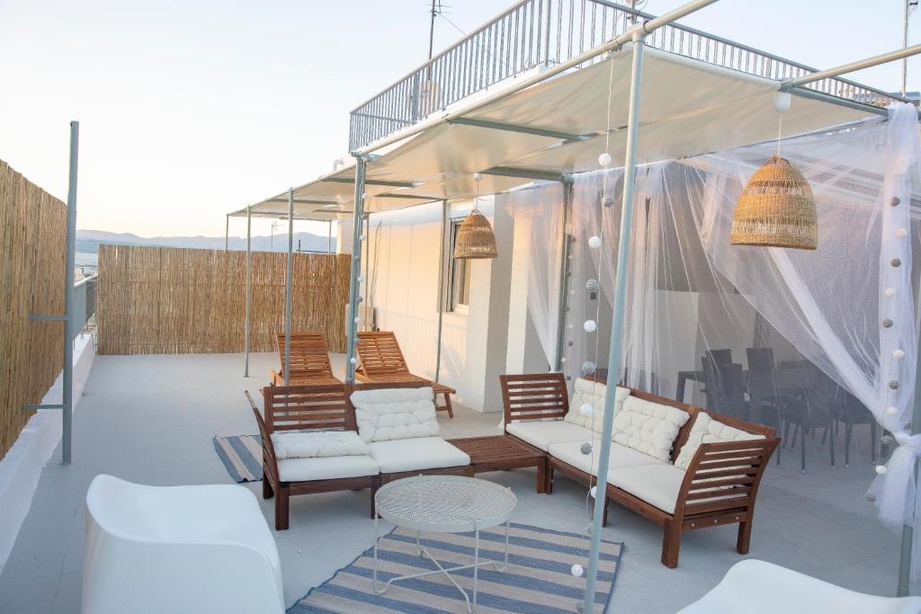 Rooftop studio with private terrace at Lycabettus Hill, Athens – Updated 2024 Prices