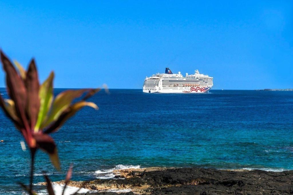 Spectacular Oceanfront Royal Sea Cliff 209 by Casago Kona, Kailua-Kona (updated prices 2025)