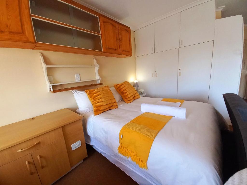 Cozy Strand Beach Getaway - Studio Apartment, Cape Town (updated prices ...