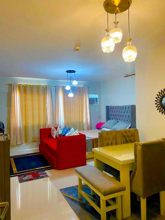 condo home with WIFI - Bacolod