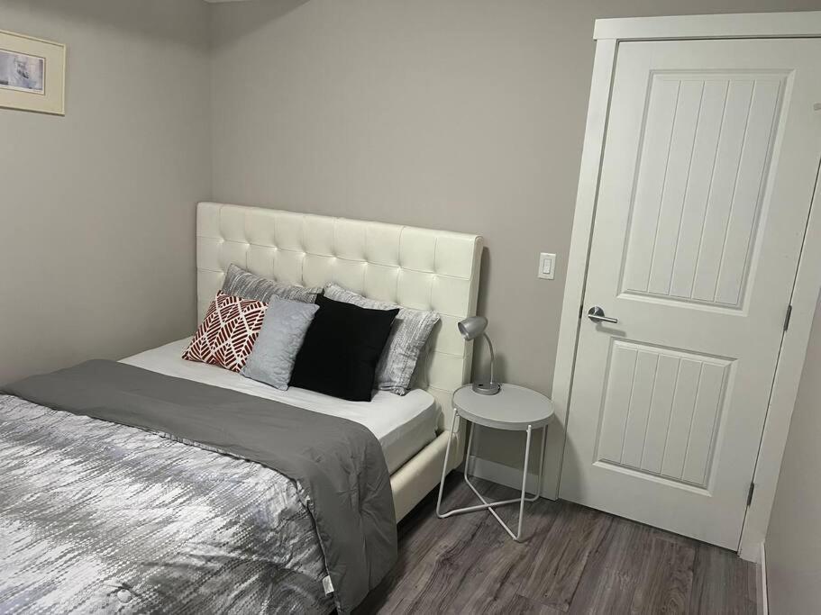 Luxury Court Home, Calgary (precios actualizados 2025)