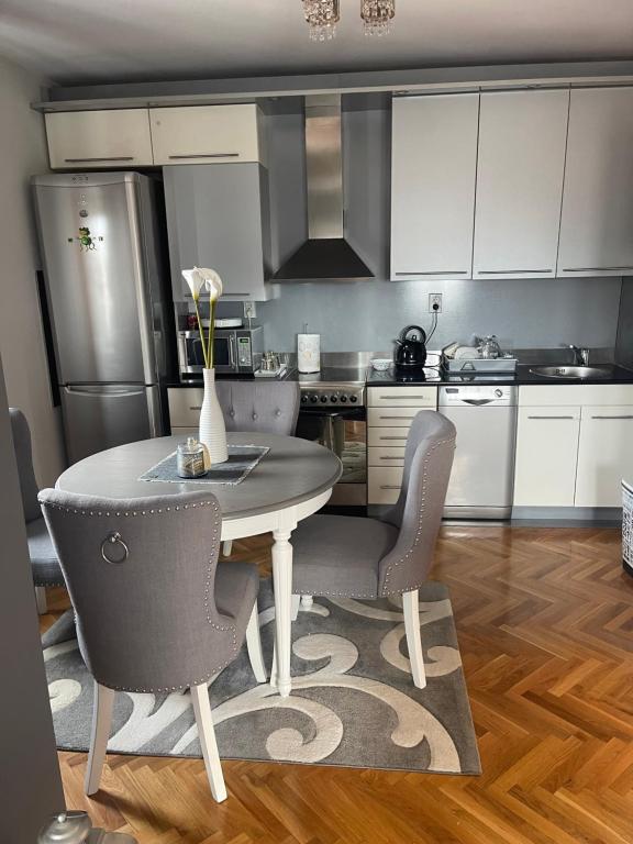 LEA-Lux Apartment, Čačak (updated prices 2025)