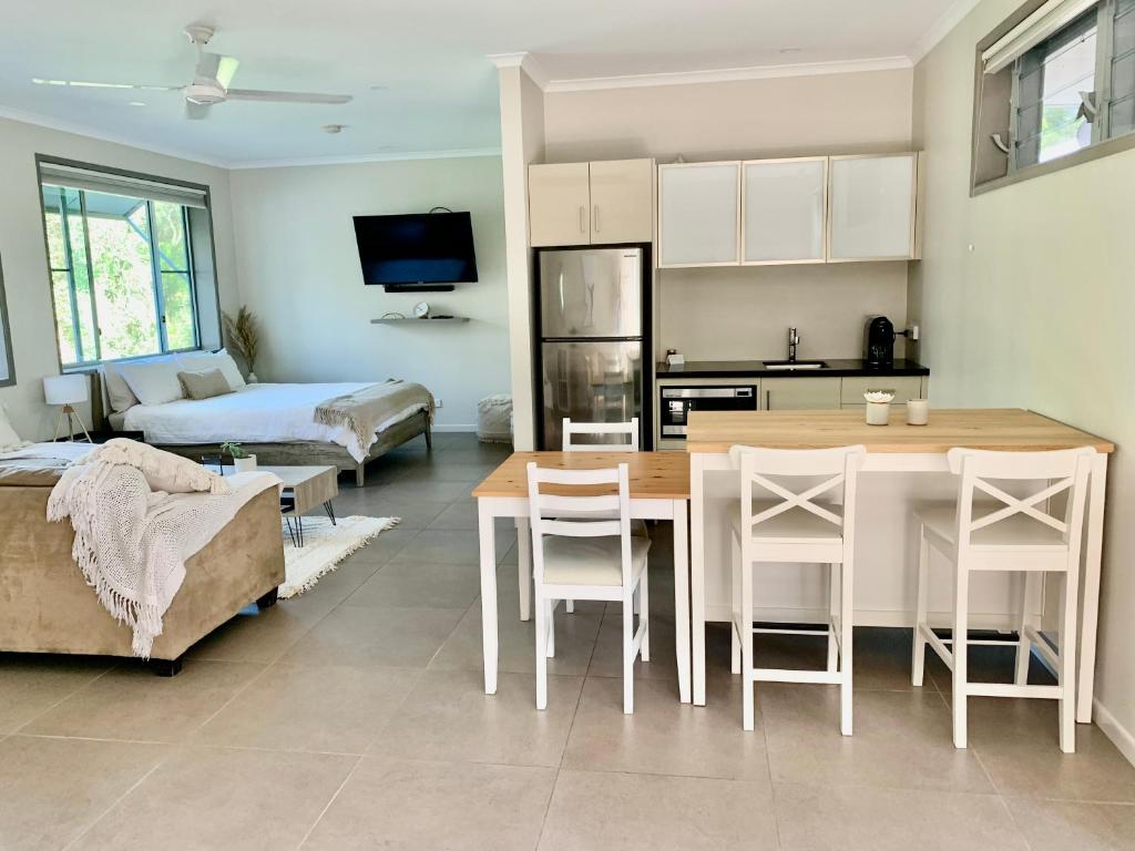 Samford Bush Haven, Camp Mountain (updated prices 2025)