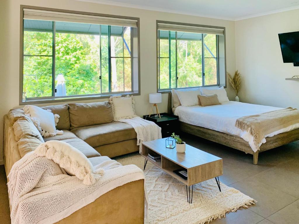 Samford Bush Haven, Camp Mountain (updated prices 2025)