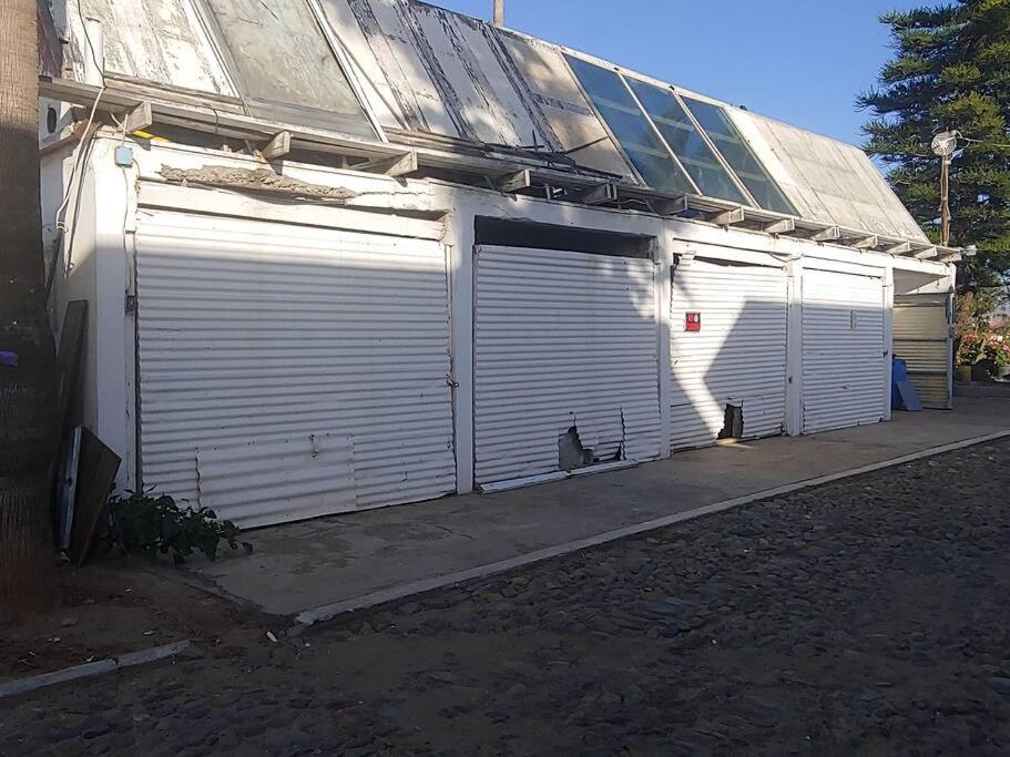 ROMANTIC LOVE NEST BY THE OCEAN, POOL,ZIP LINES, Raulis (preços ...