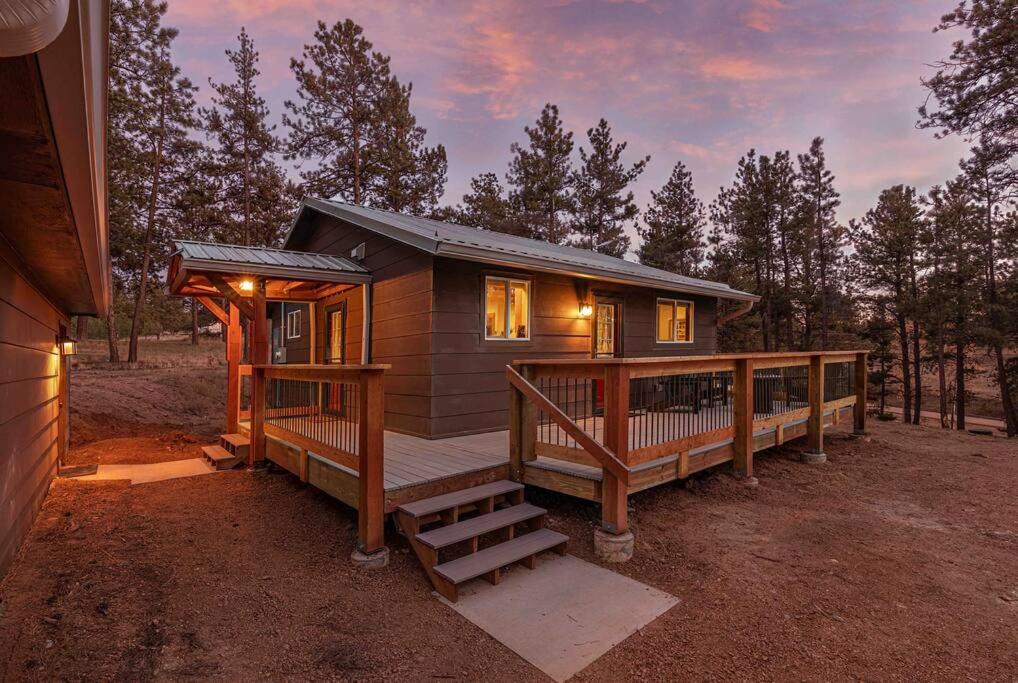 Mountain Getaway - Dark Sky Views - The Fossil Lodge, Florissant ...