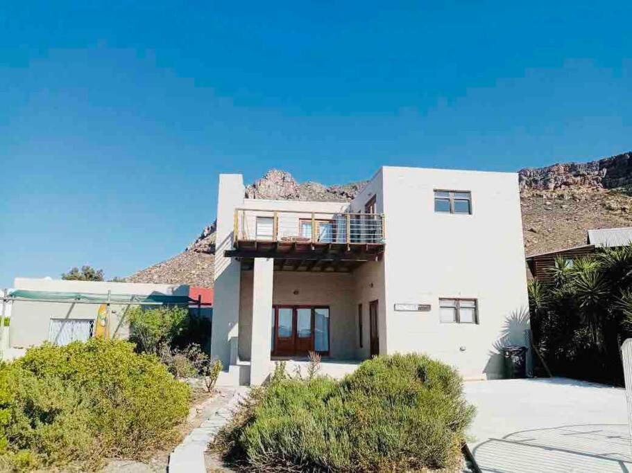 Holiday House at Elands Surf break, Elands Bay (updated prices 2025)