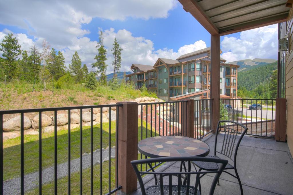 Brand New Clear Water Lofts - 2br Premier Condo - Kids Ski Free! condo ...