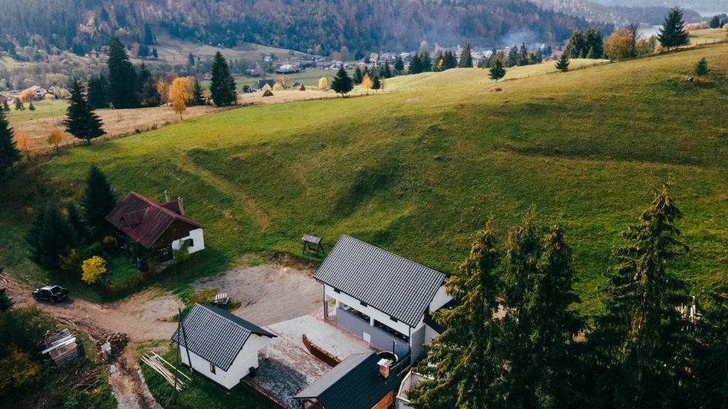 Cabana Colibita Locurele | Hotel in Colibi?a, Romania