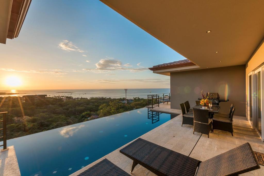 Casa De La Perla, Ocean View 4 Bedroom Home, Tamarindo (updated prices ...