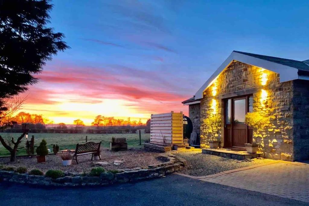 Sunset View a quiet and romantic rural retreat for 2 adults just ...