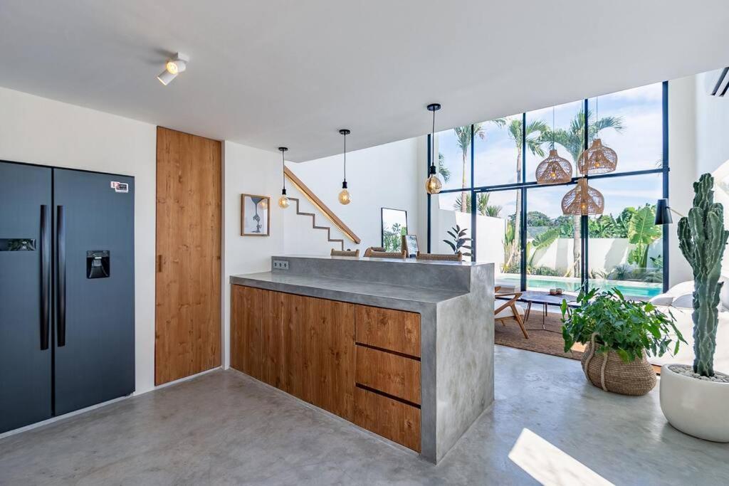 Villa Vybe - Incredible 1BR Designer Villa in Pererenan!, Munggu ...