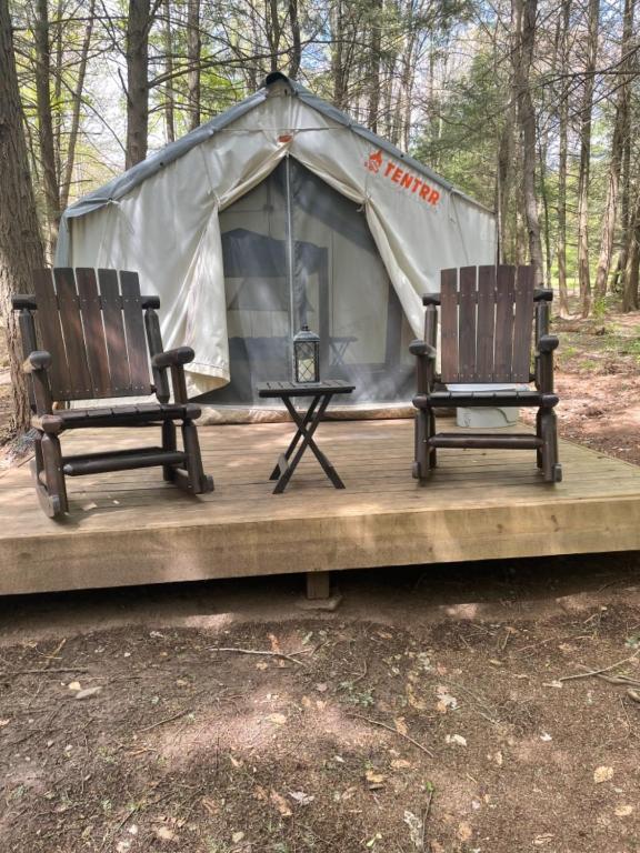 Luxe tent Tentrr - Running W Retreat (VS Livingston Manor) - Booking.com