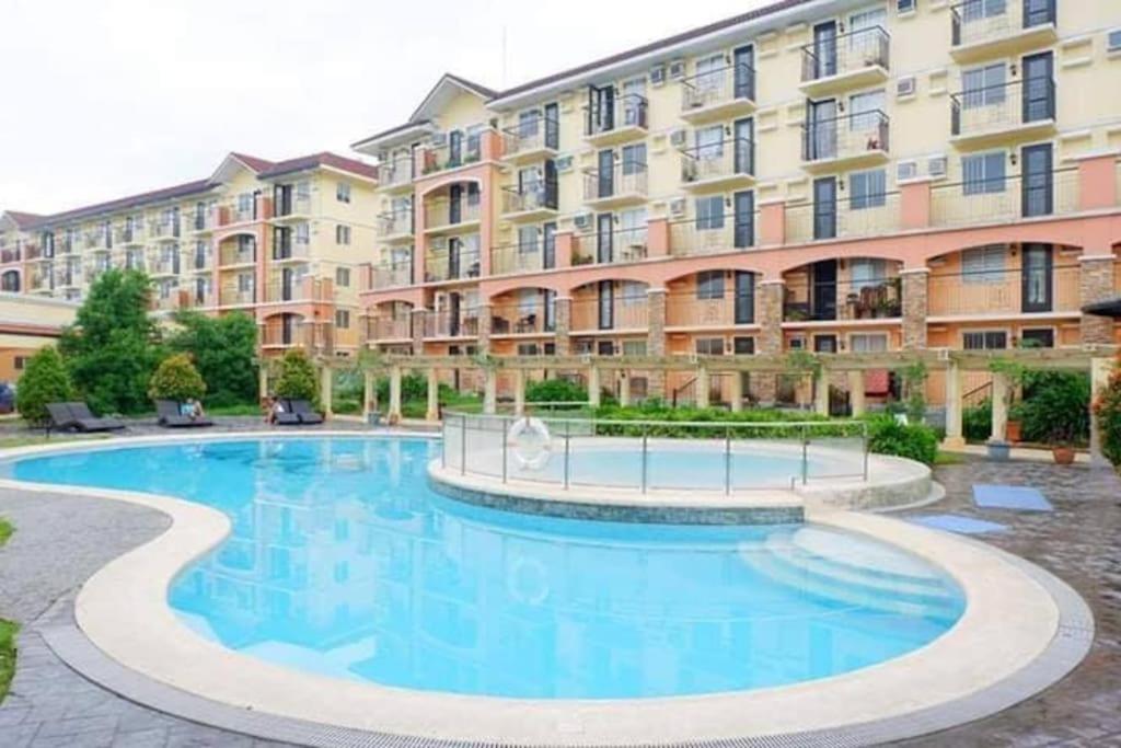 Stylish 1BR Unit at Arezzo Place Pasig, Pasig (updated prices 2024)