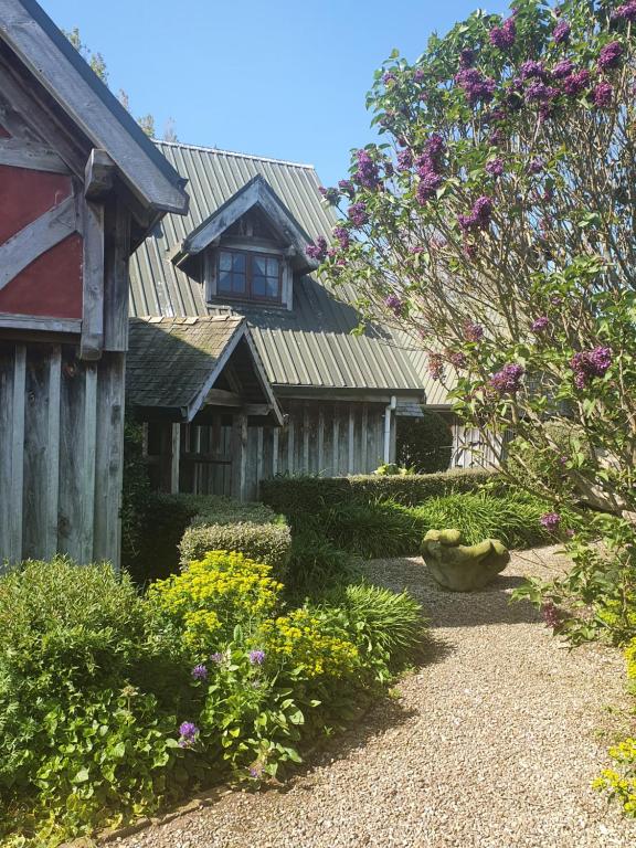 Streamside Country Manor, Walton (updated prices 2025)