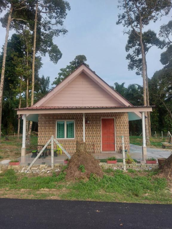 Rumah Kebun by Panorama Homestay, Lambor Kanan (precios actualizados 2026)