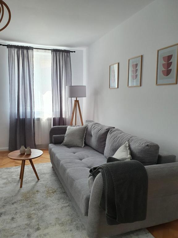 Apartament în Cugir, Cugir (updated prices 2024)
