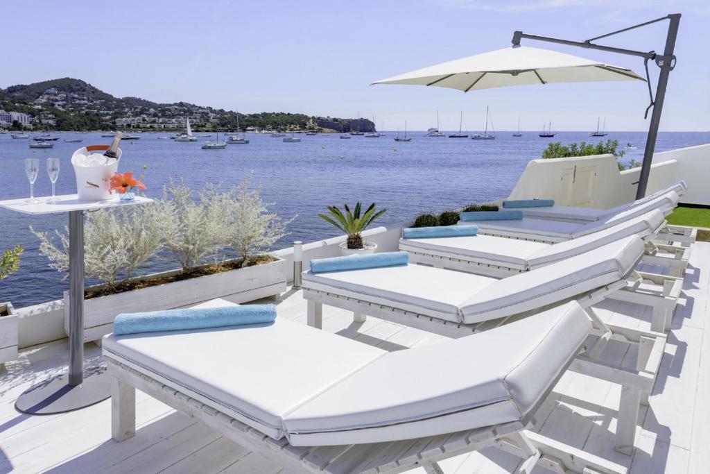 Amazing Views In Talamanca Beach! - Ibiza