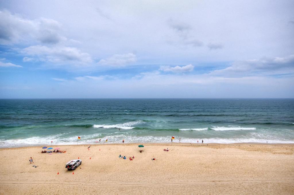 Spindrift on the Beach - Absolute Beachfront, Gold Coast (updated ...
