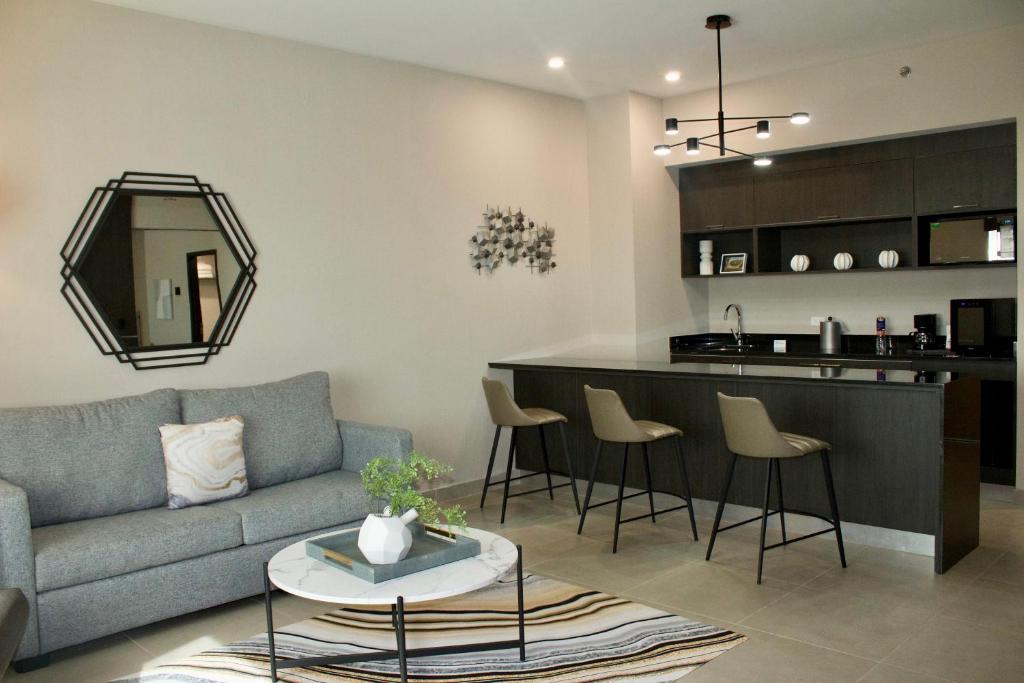 Holiday Inn Express & Suites - Tijuana Otay by IHG, Tijuana (updated ...