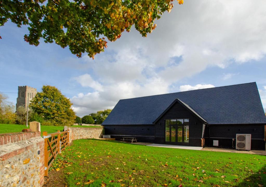 The Oat Barn, Hawkedon – Updated 2023 Prices