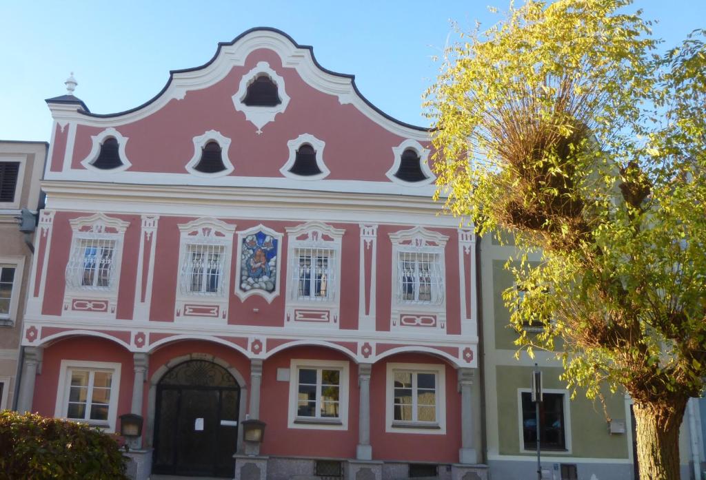 Hotel - Café - Konditorei Schröckmayr-Kastner, Neufelden – Tarifs 2024