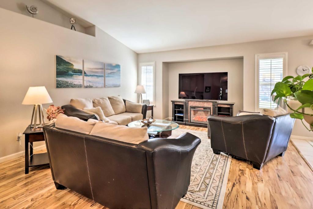 Beautiful Reno Home with Private Yard and Hot Tub, Reno – Updated 2022 ...