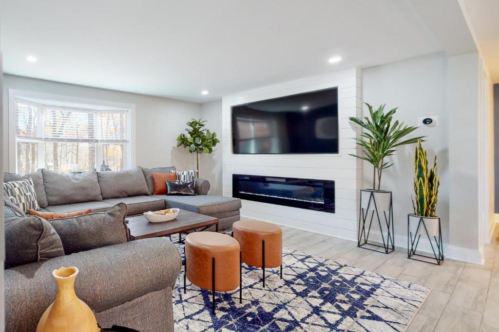 1038 Cricket Lane, Long Pond (updated prices 2026)