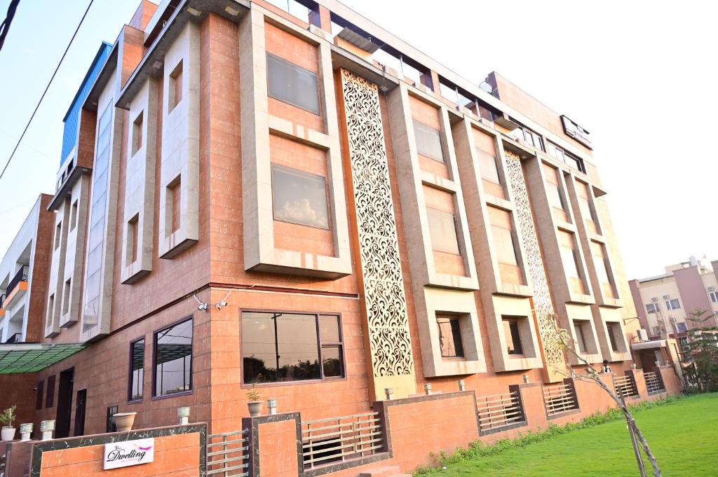 The Dwelling Inn, Greater Noida (updated prices 2025)