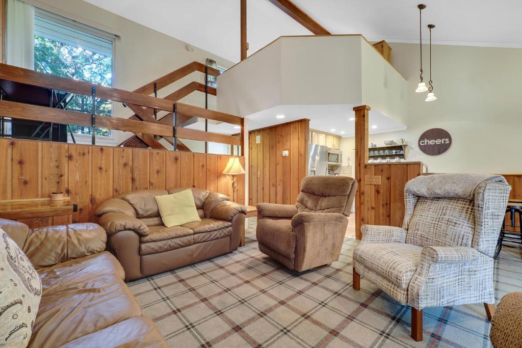 Harbor Springs Retreat, Harbor Springs (updated prices 2025)