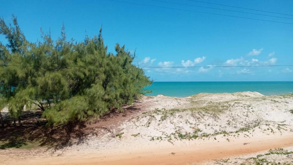 LINDO CHALE FRENTE MAR - COMPLETO - MARACAJAU, Maxaranguape (prețuri ...