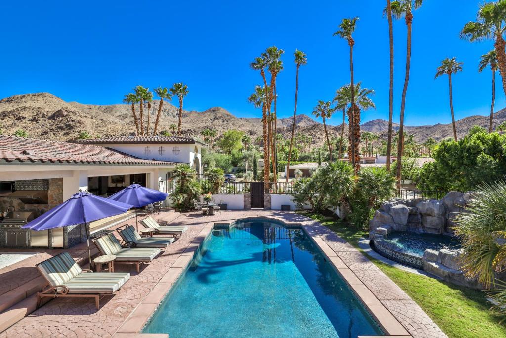 Casa Sueños - Luxury Palm Springs Pool Estate!, Palm Springs (updated ...