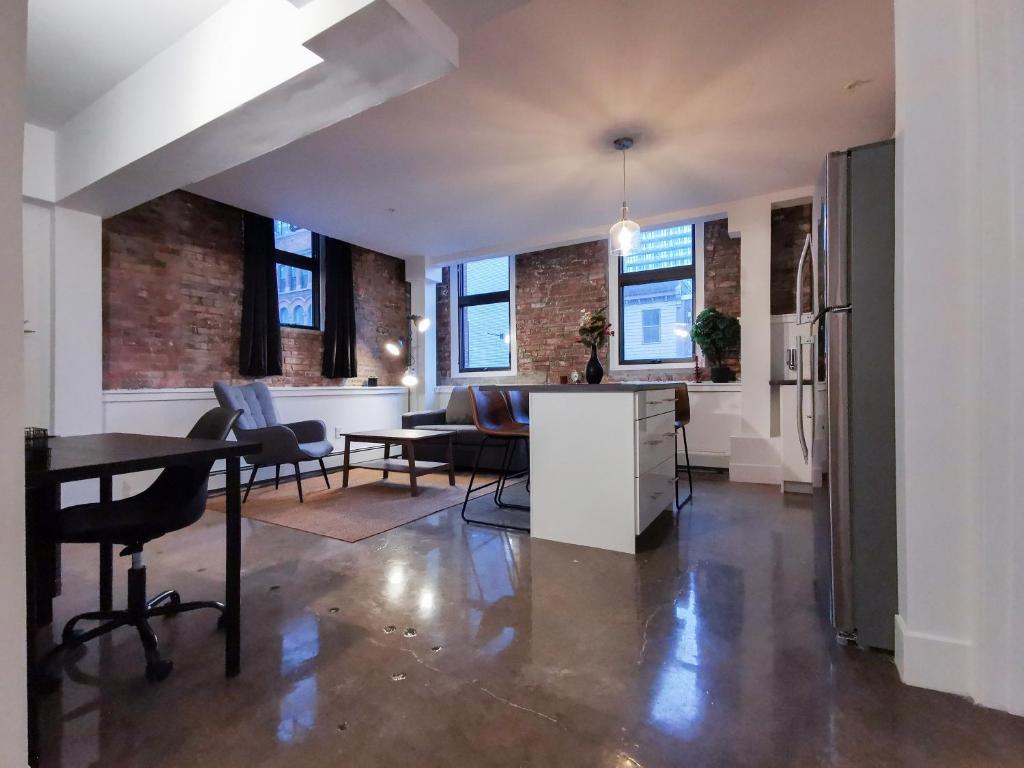 Cameo Hotel and Suites, Halifax (updated prices 2025)