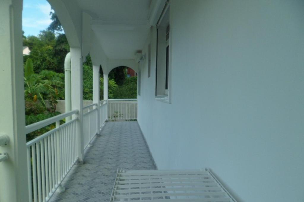 F2 - Studio à Mornes-à-l'eau, Brion (updated prices 2025)