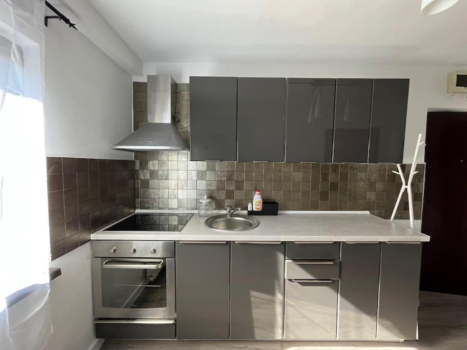 Mall Vitan studio Eveline, Bucarest (precios actualizados 2024)