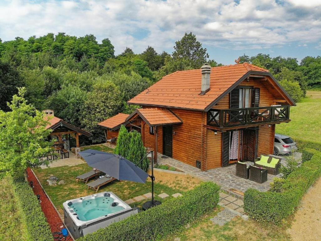 Lavanda Land - Villa Tanya Mrežnica, Donji Zvečaj – Updated 2023 Prices