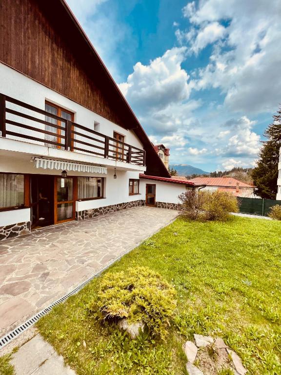 Cheerful 4-bedroom & kids friendly home, Predeal (updated prices 2026)