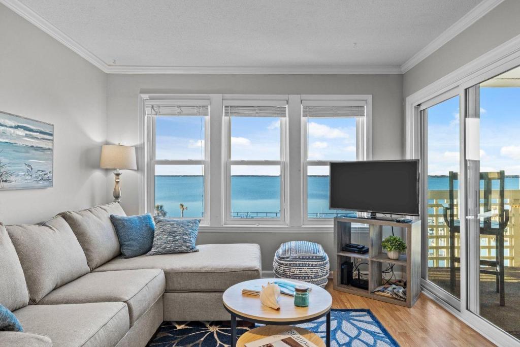 Sound Decision, Salter Path (updated prices 2025)