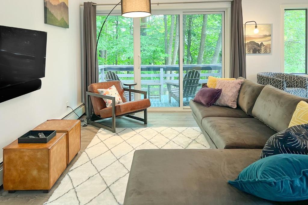 Mill Run 2A - The Birdhouse, Quechee (updated prices 2025)