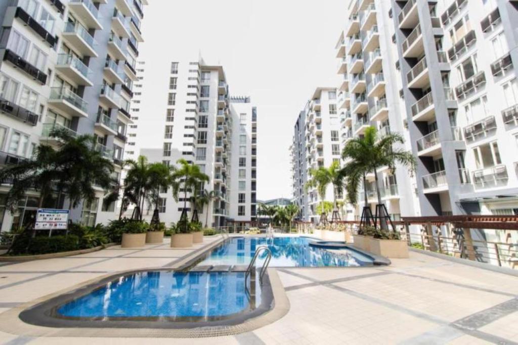 Del's Condotel across NAIA Terminal 3, Manila (updated prices 2025)