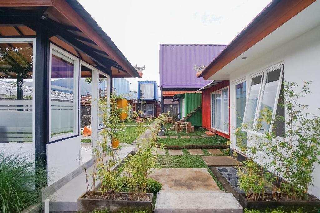 Container Smart Stay CSS, Bedugul (updated prices 2025)