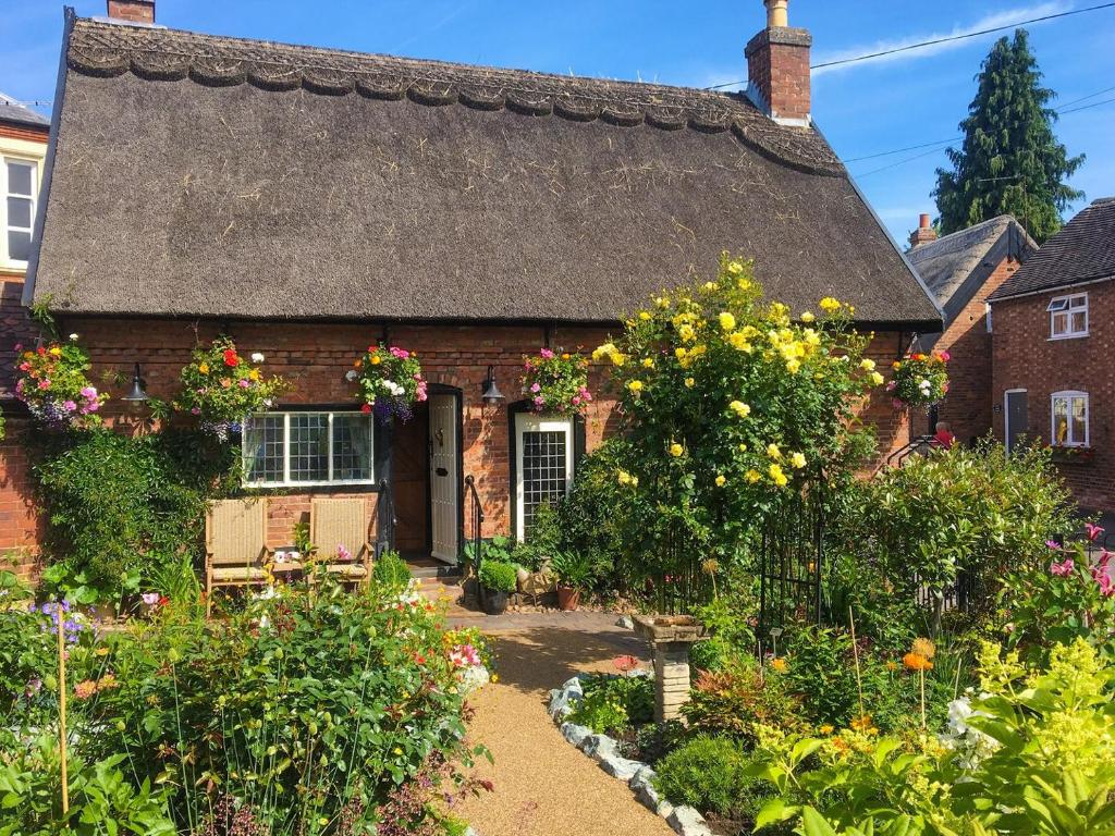Rainbow Cottage Market Bosworth Uk