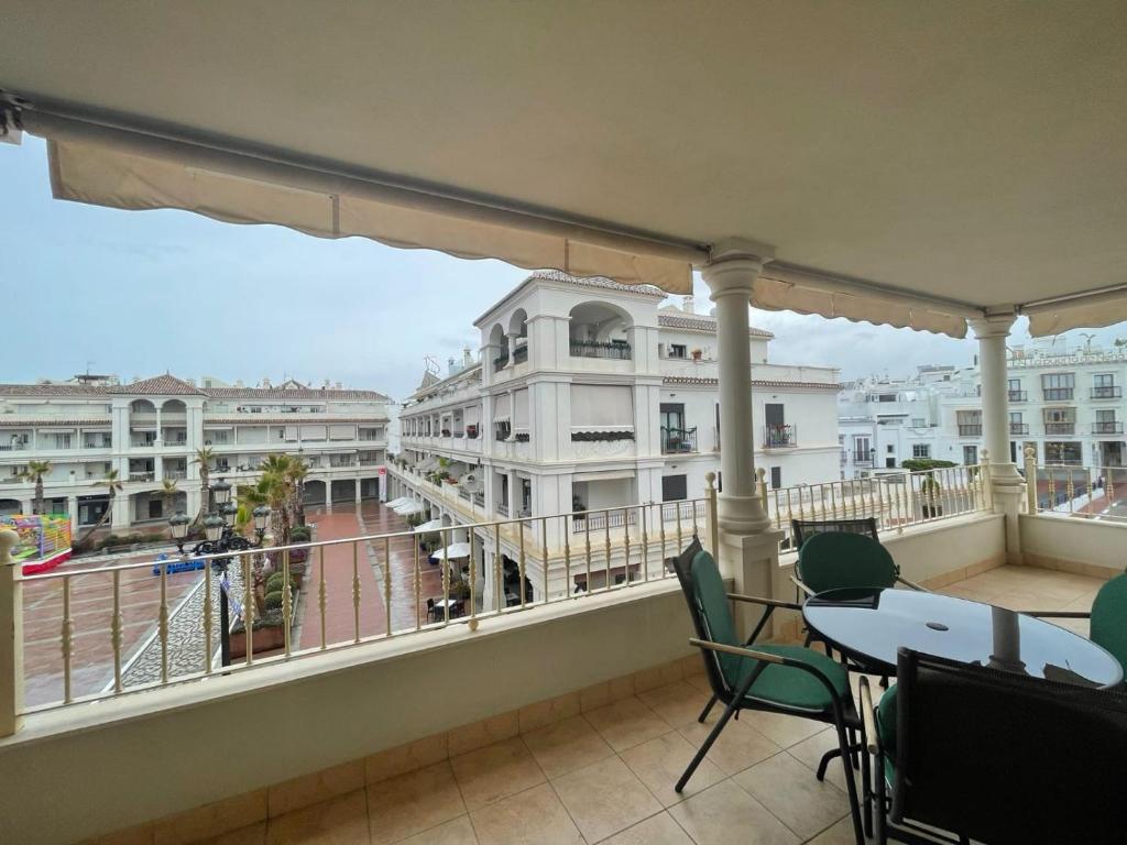 AP365 - Plaza de Espana, Nerja (precios actualizados 2025)