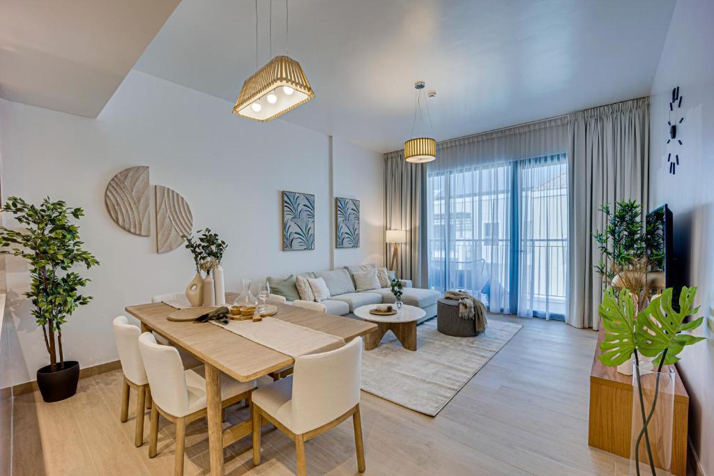 Elegant apartment in Port de La Mer, Dubai (updated prices 2025)