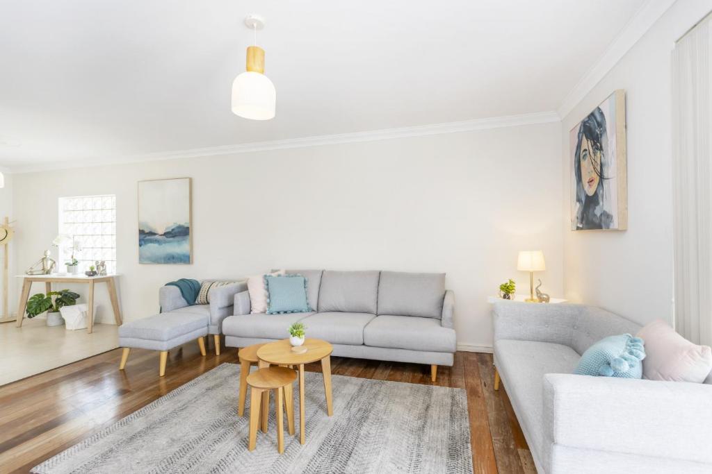 Mt Hawthorn Family Home - EXECUTIVE ESCAPES, Perth (updated prices 2026)