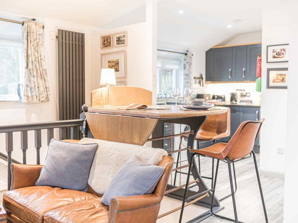 Pass The Keys Little Two Bed Two Bath Amazing Views Parking - Grasmere