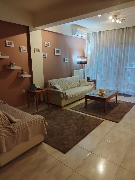 Rania's house, Thessaloniki (updated prices 2025)